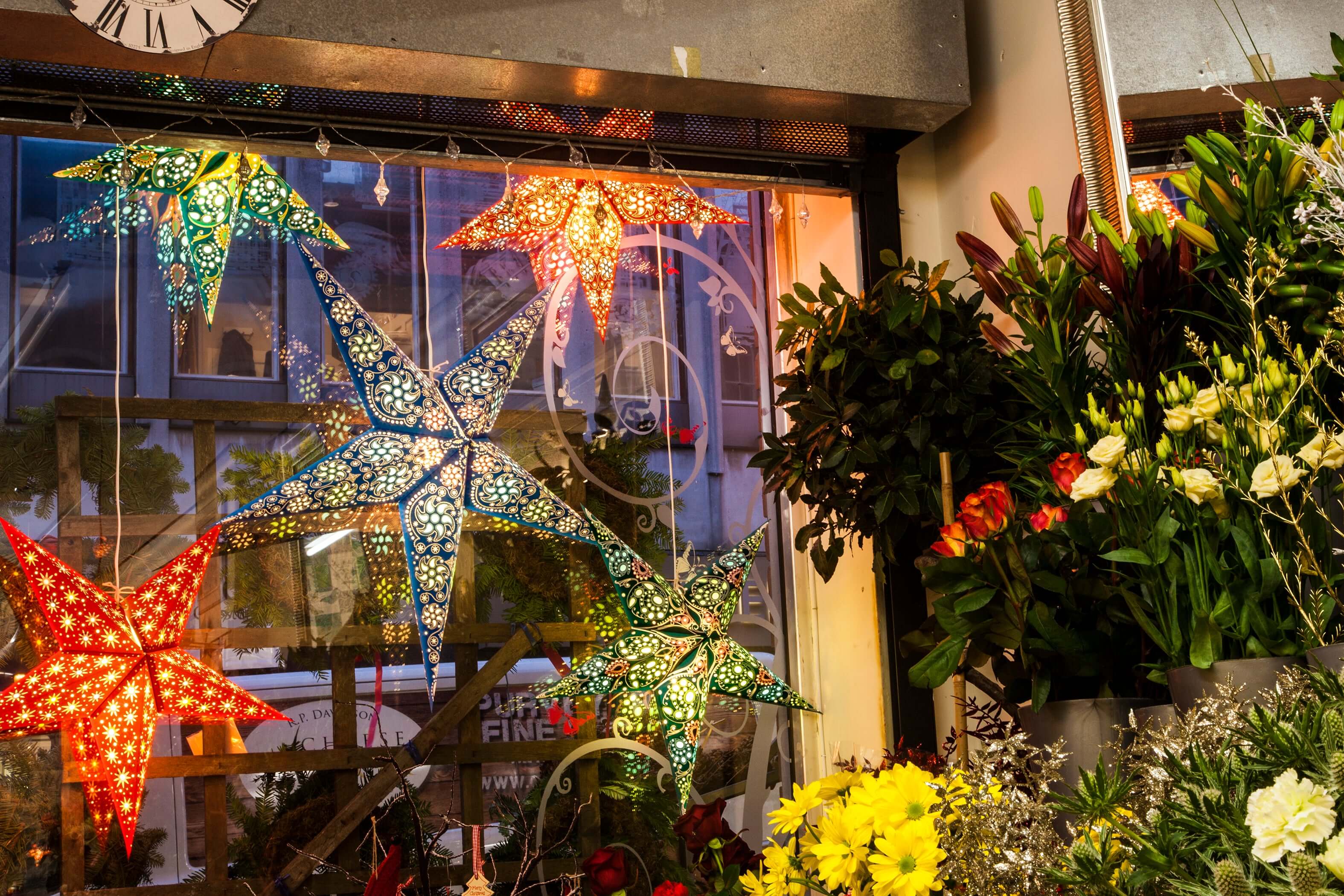 Retail and Shop Window Display – Paper Starlights