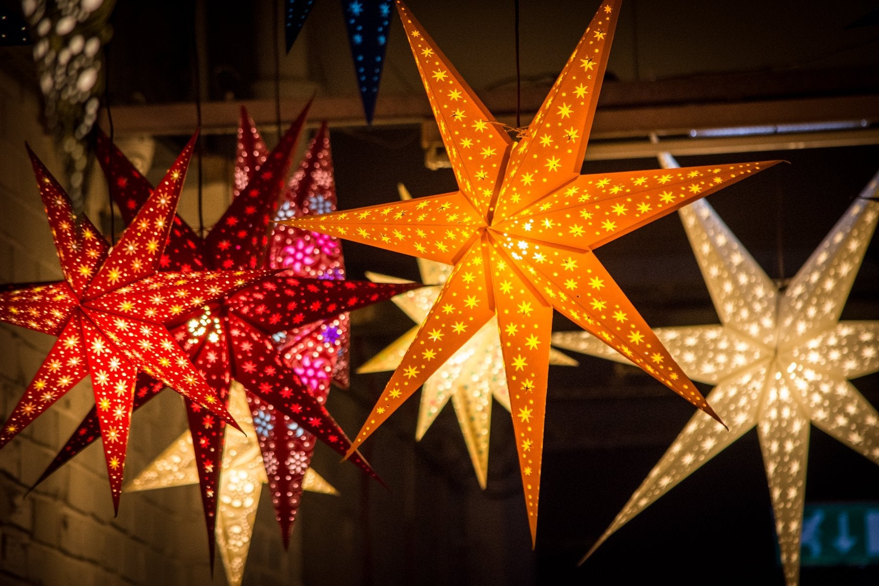 Tips for Styling with Paper Party Decorations – Paper Starlights
