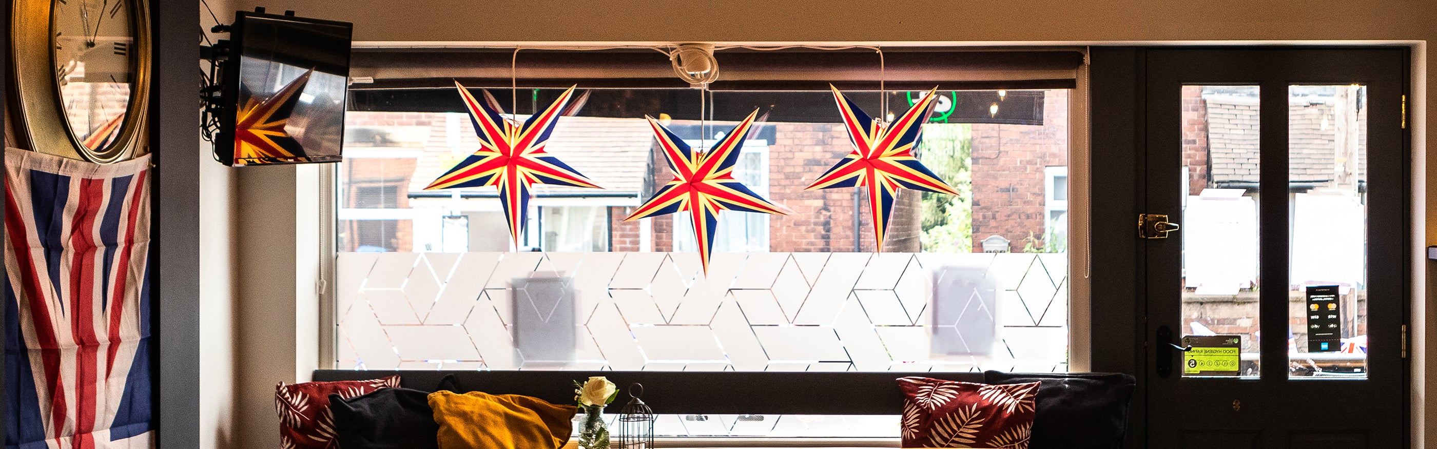 Jubilee Shop Displays – Paper Starlights