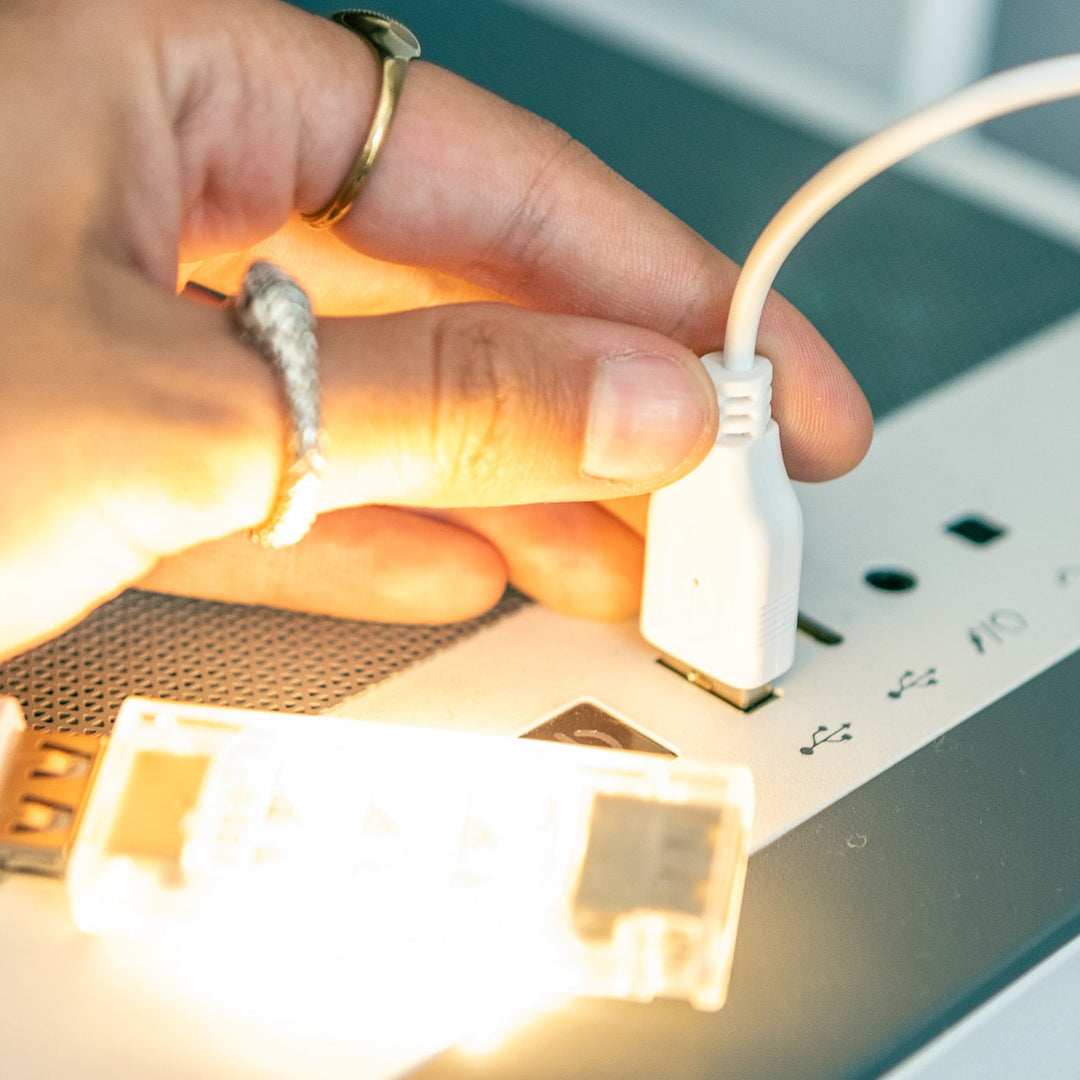 USB LED Lighting Kit – Warm White with 4 m Cable – Paper Starlights